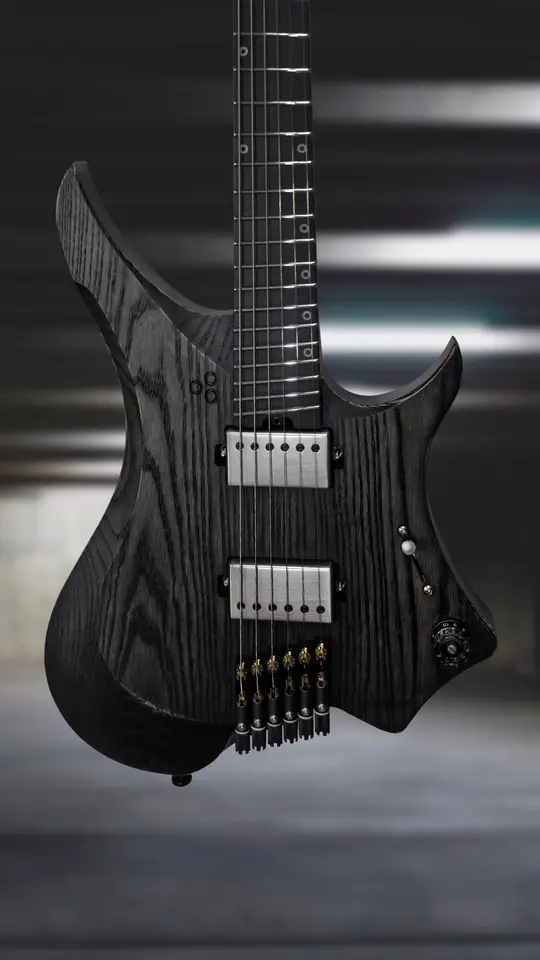 US $775.00