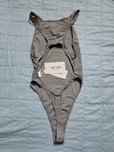 It's pretty.The touch is very good and the delivery is too fast.