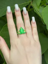 The frog looks very cool. It was necessary to straighten the claws a ...