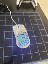 A very good Mouse is very light perfect for the fornite,call of duty,lol weapons games I ...