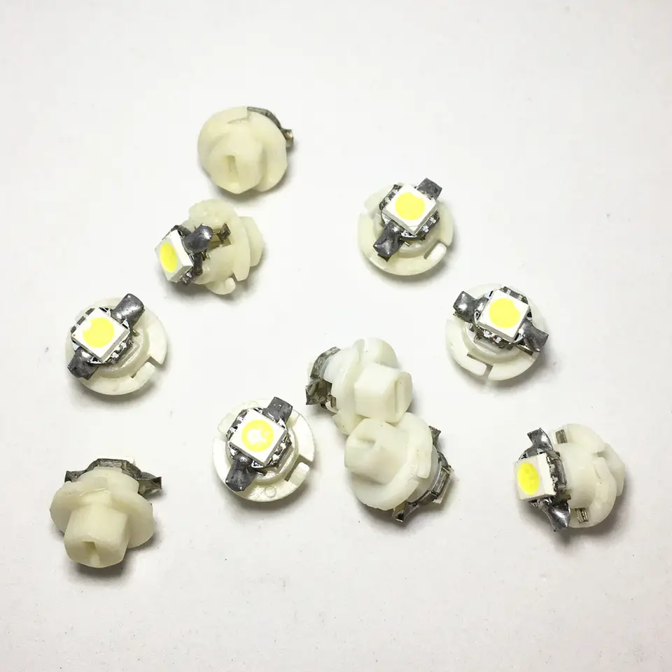 US $0.99 / lot