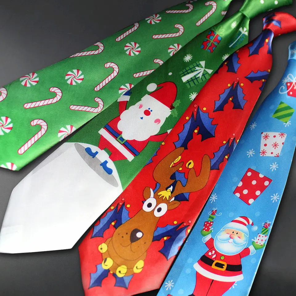 Red Christmas Tree & Snowman Tie, Novelty Festive Gift For Men!