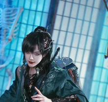 HeadwearB (2 snakes)