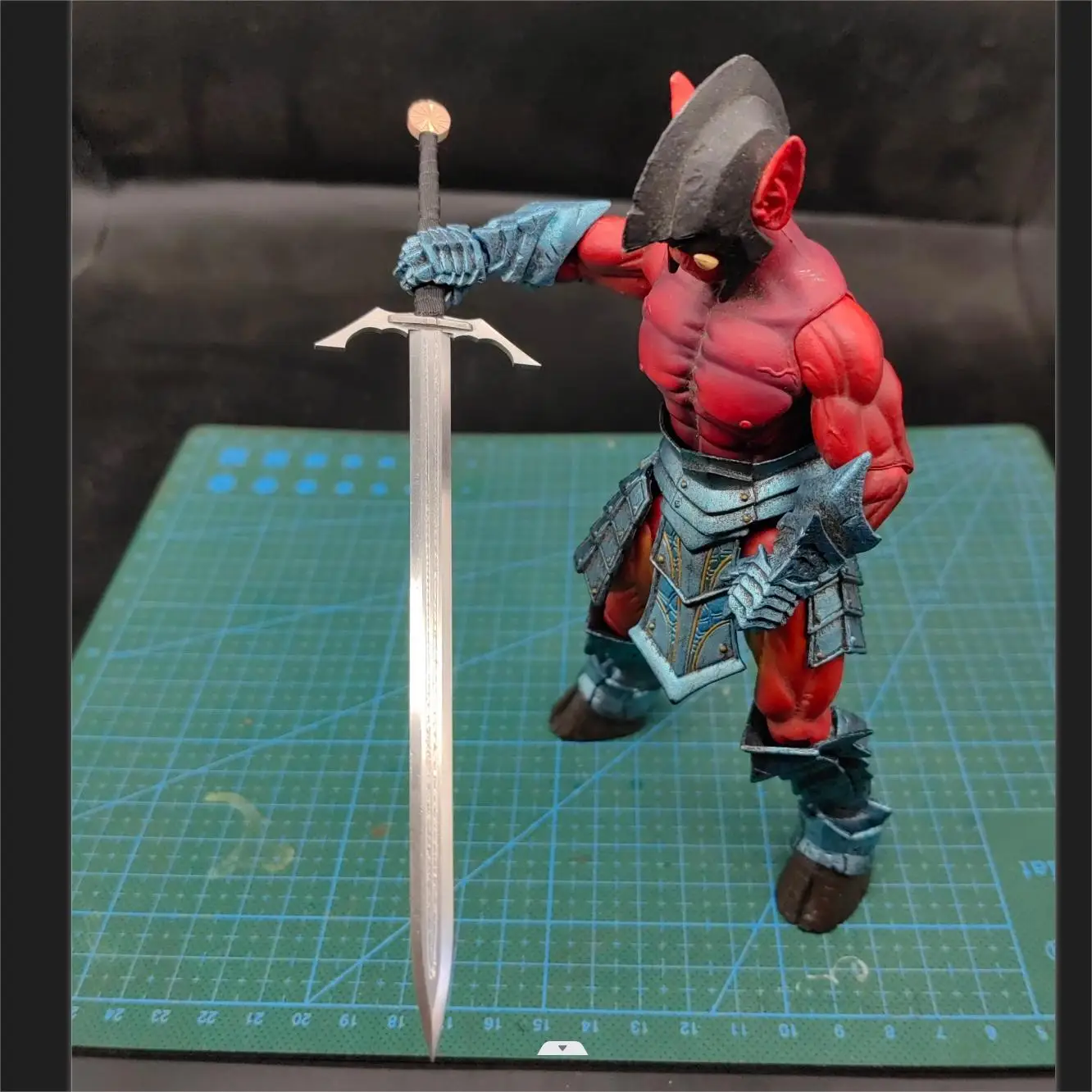 The Ultimate Guide to the 1:6 Scale Sword for Action Figure Collectors