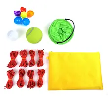 8 people play